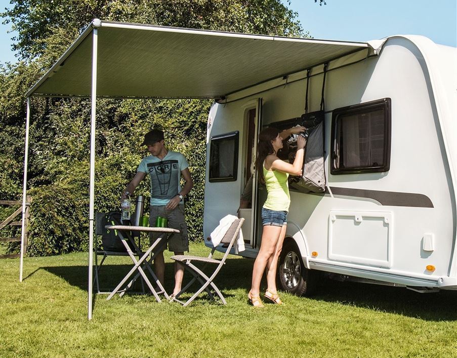 Posemarkise fra Thule model 1200 kan monteres enkelt ved at føre den ...